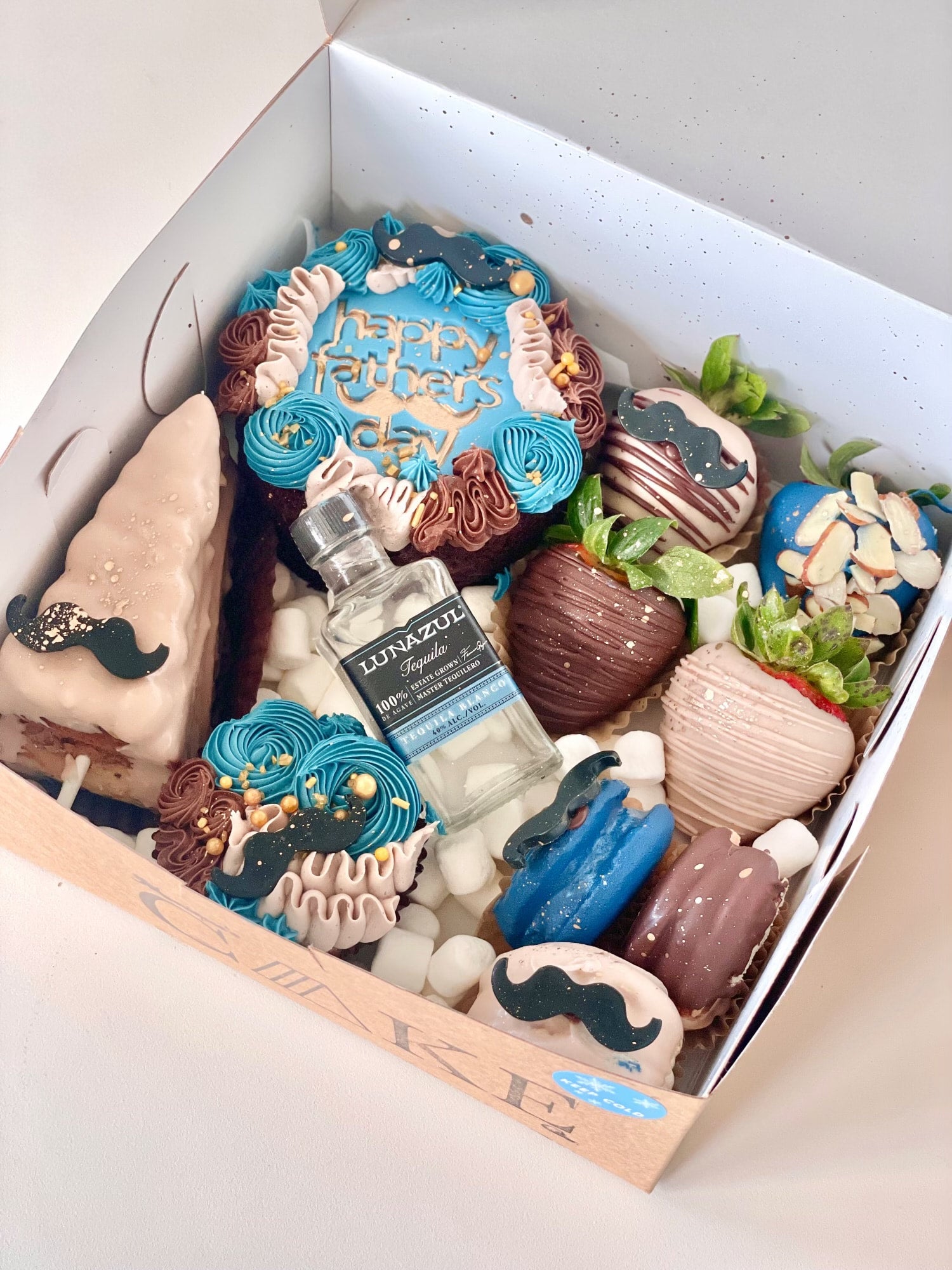 Fathers Day 2024 | MONIQUE'S CAKE CO.